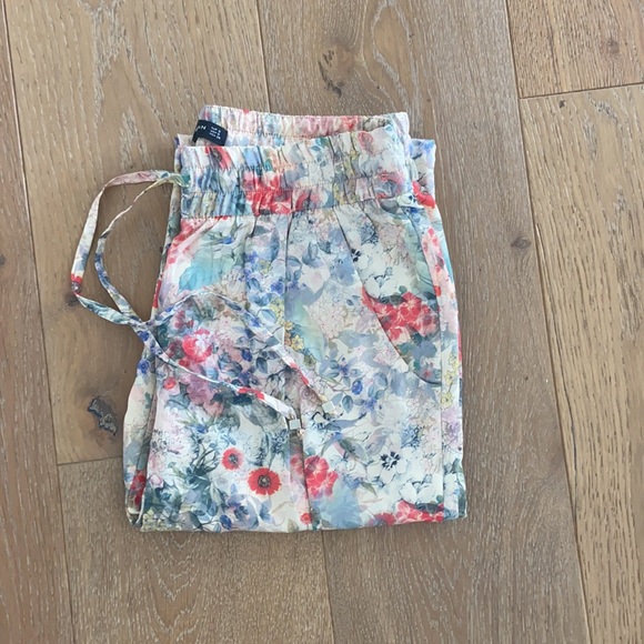 Zara | Pants & Jumpsuits | Zara Floral Print Drawstring Pants | Poshmark